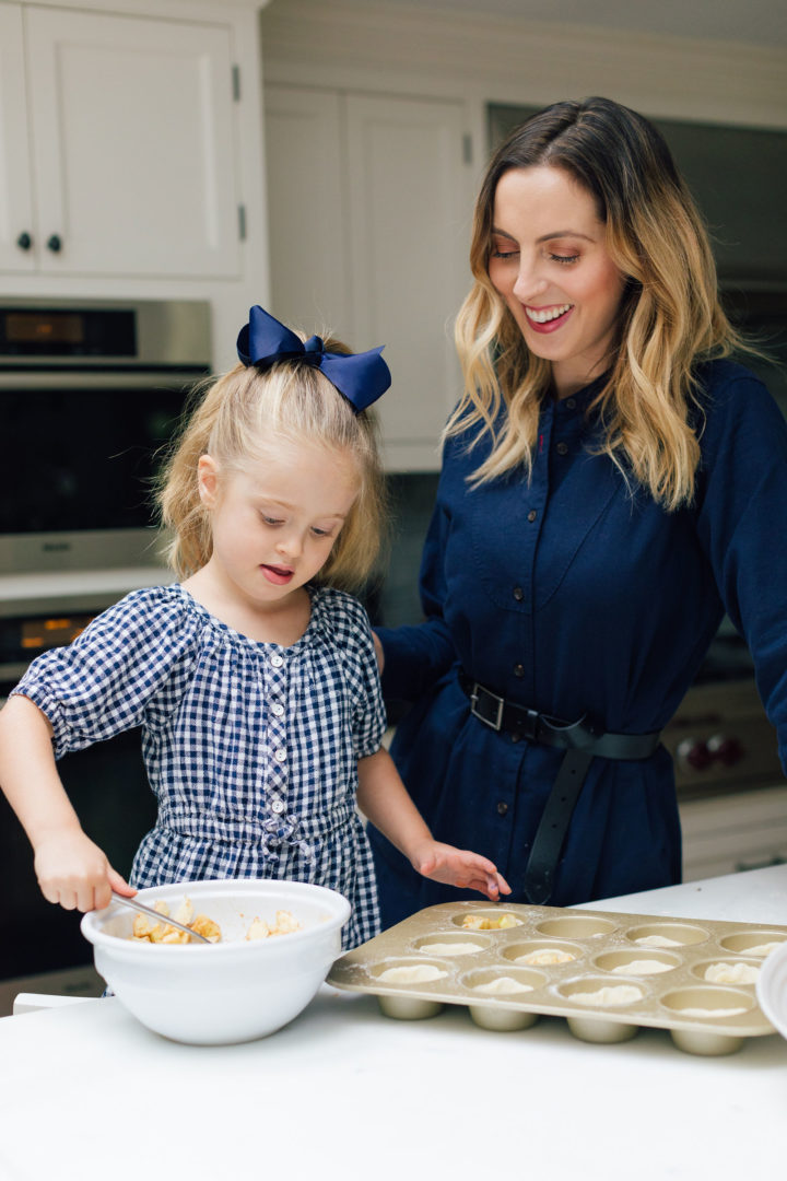 Kid Friendly Recipe: Mini Apple Pies - Happily Eva After