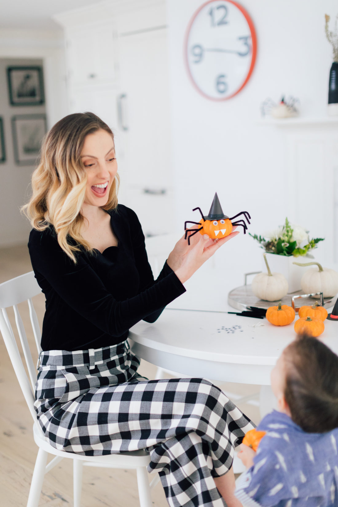 Halloween Craft: DIY Pumpkin Spiders - Happily Eva After