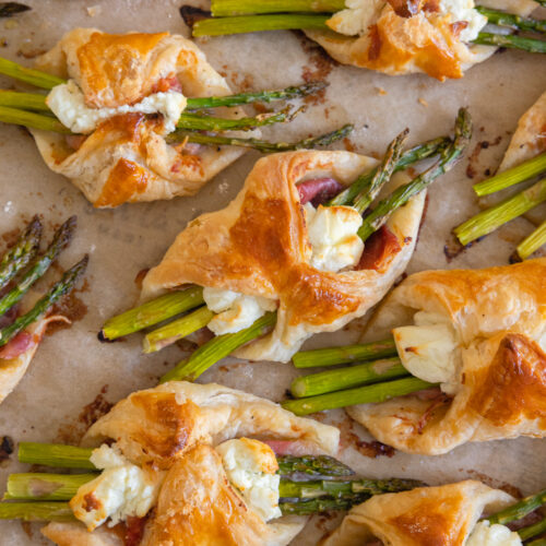 Baked Prosciutto and Asparagus Puff Pastry Packets - Happily Eva After